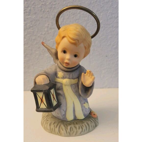 Hummel | Accents | Goebel Berta Hummel Angel With Lantern 996 Thailand ...